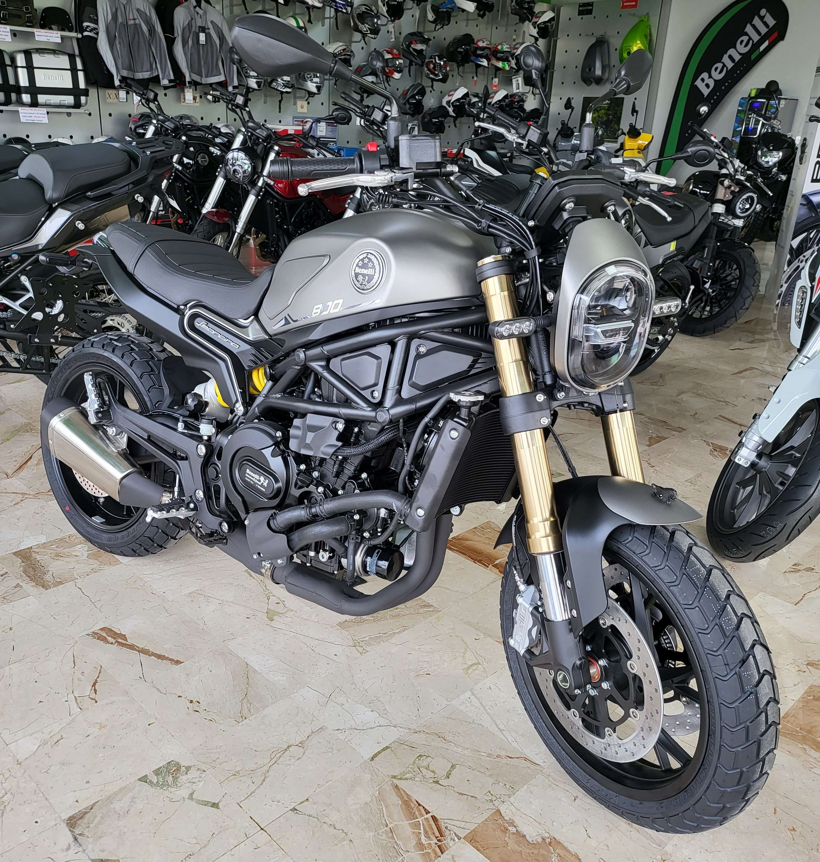 Benelli Leoncino800 ABS