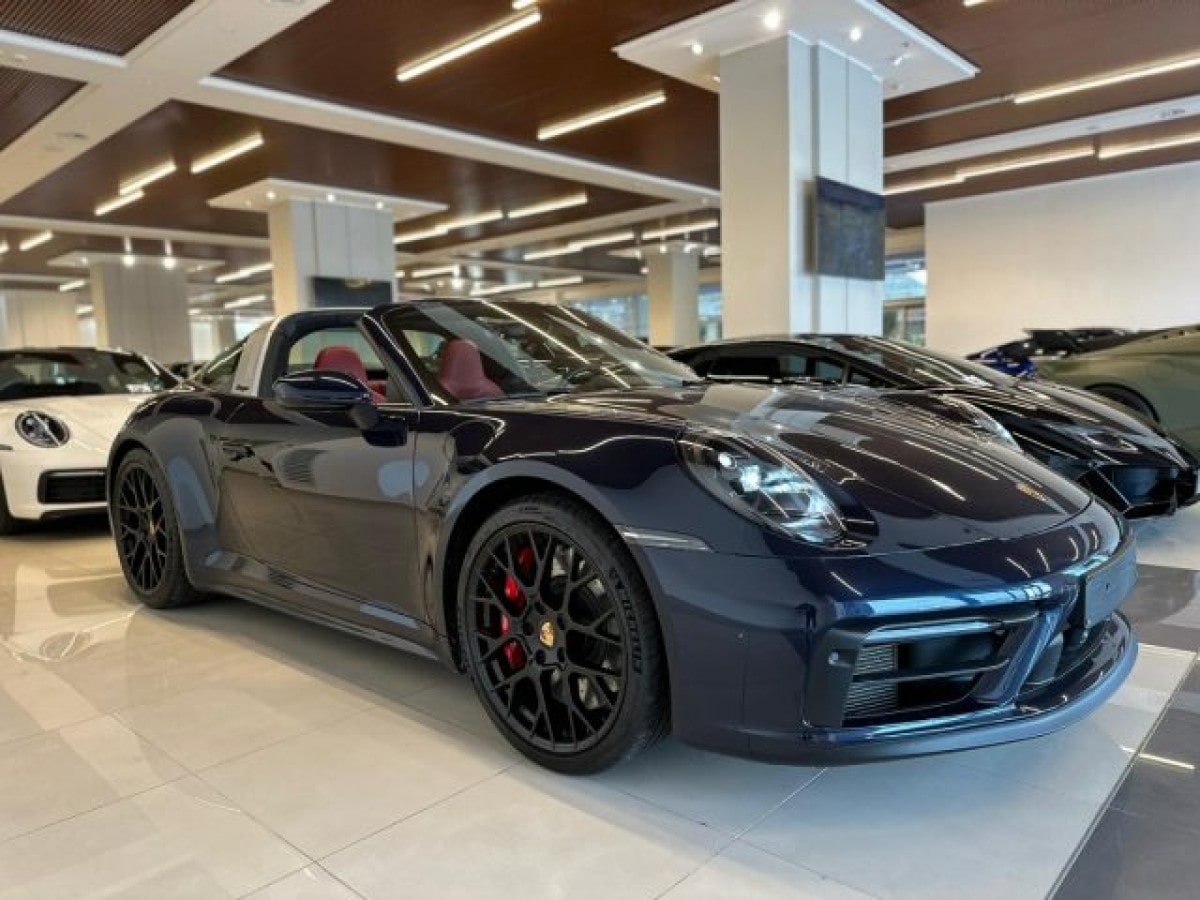 PORSCHE 911 (992) 911 Targa 4 GTS