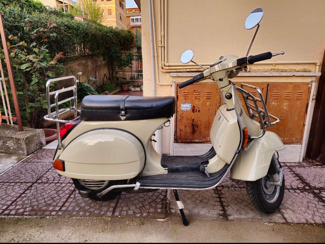 Piaggio Vespa PX 150 E