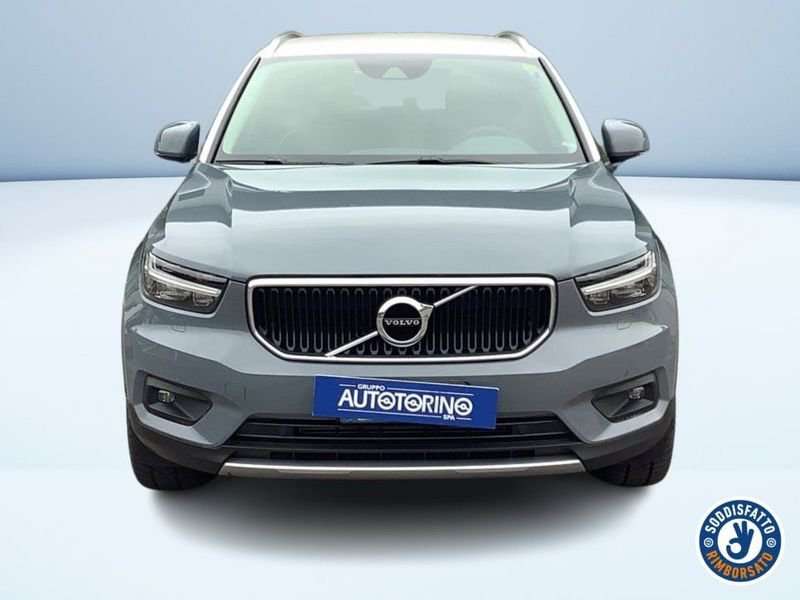 Volvo XC402.0 D3 MOMENTUM AWD GEARTRONIC MY20