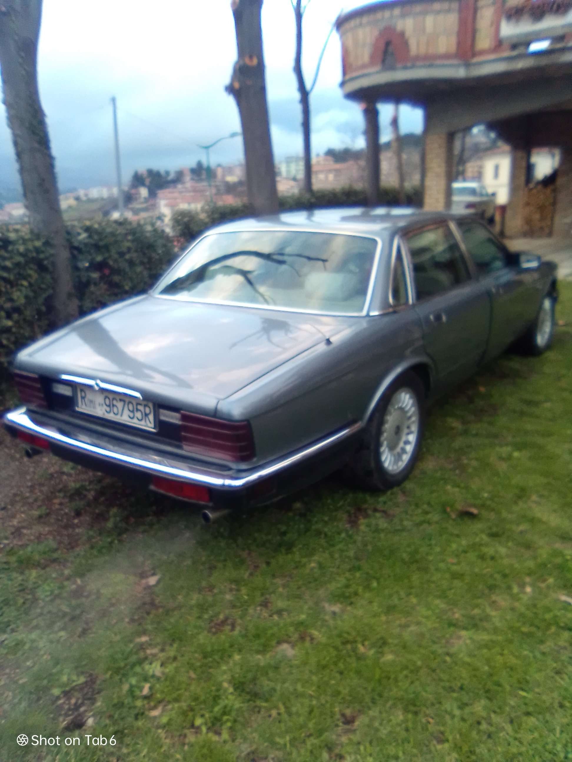 Jaguar XJ63.6 Sovereign auto