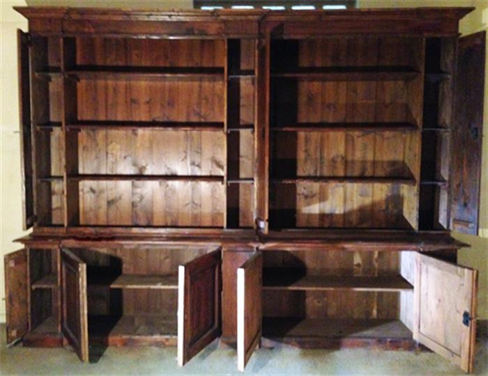 LIBRERIA REALIZZATA CON TAVOLE DI LEGNO ANTICO