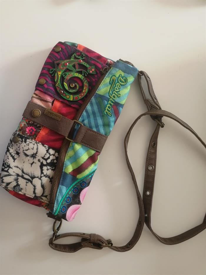 BORSA TRACOLLA DESIGUAL