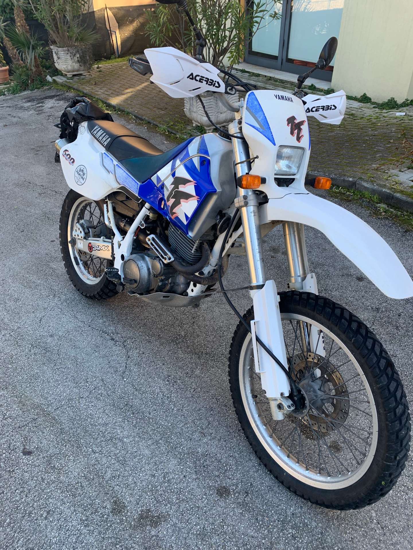 Yamaha TT 600