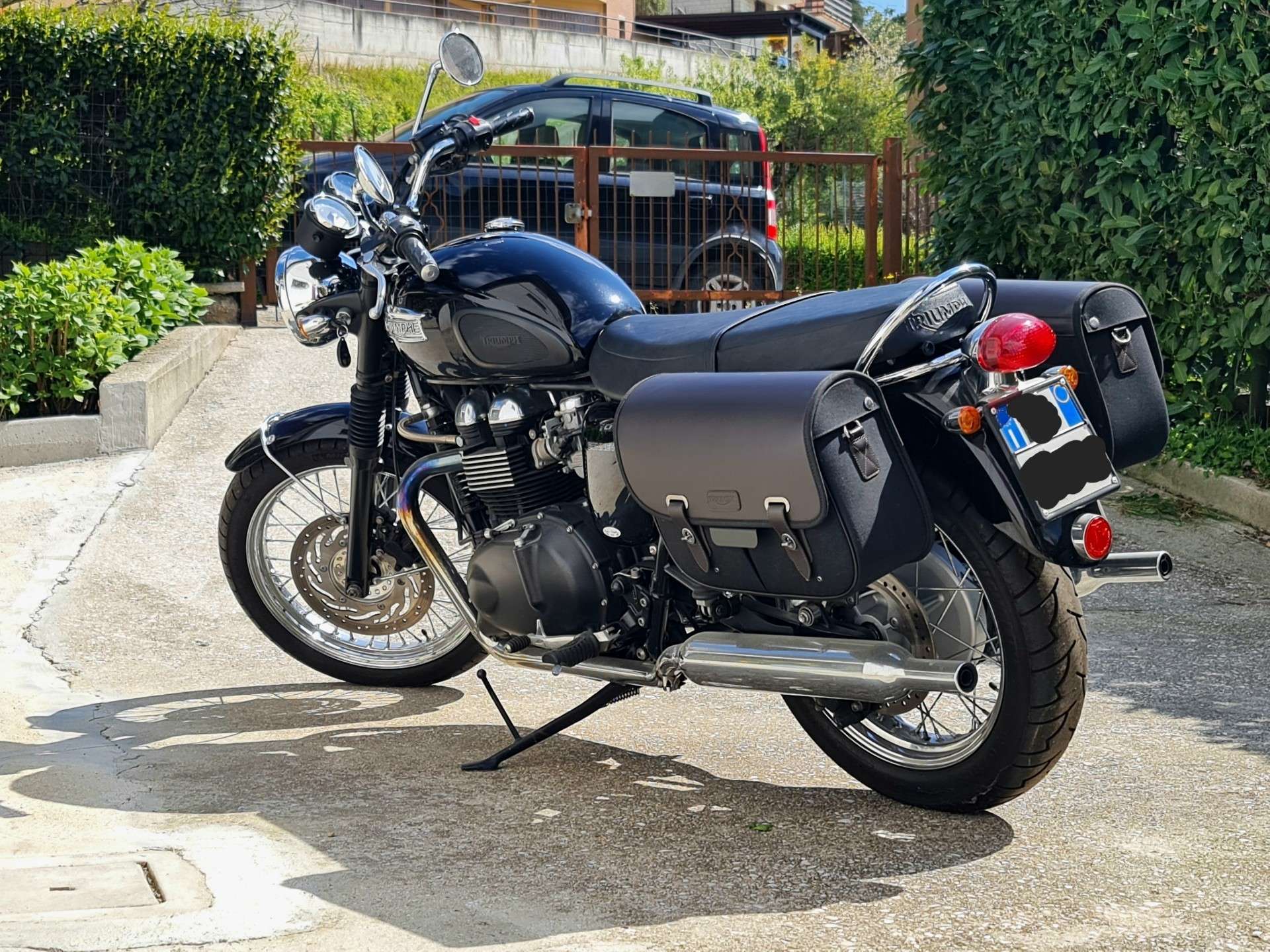 Triumph Bonneville T100T100 Black