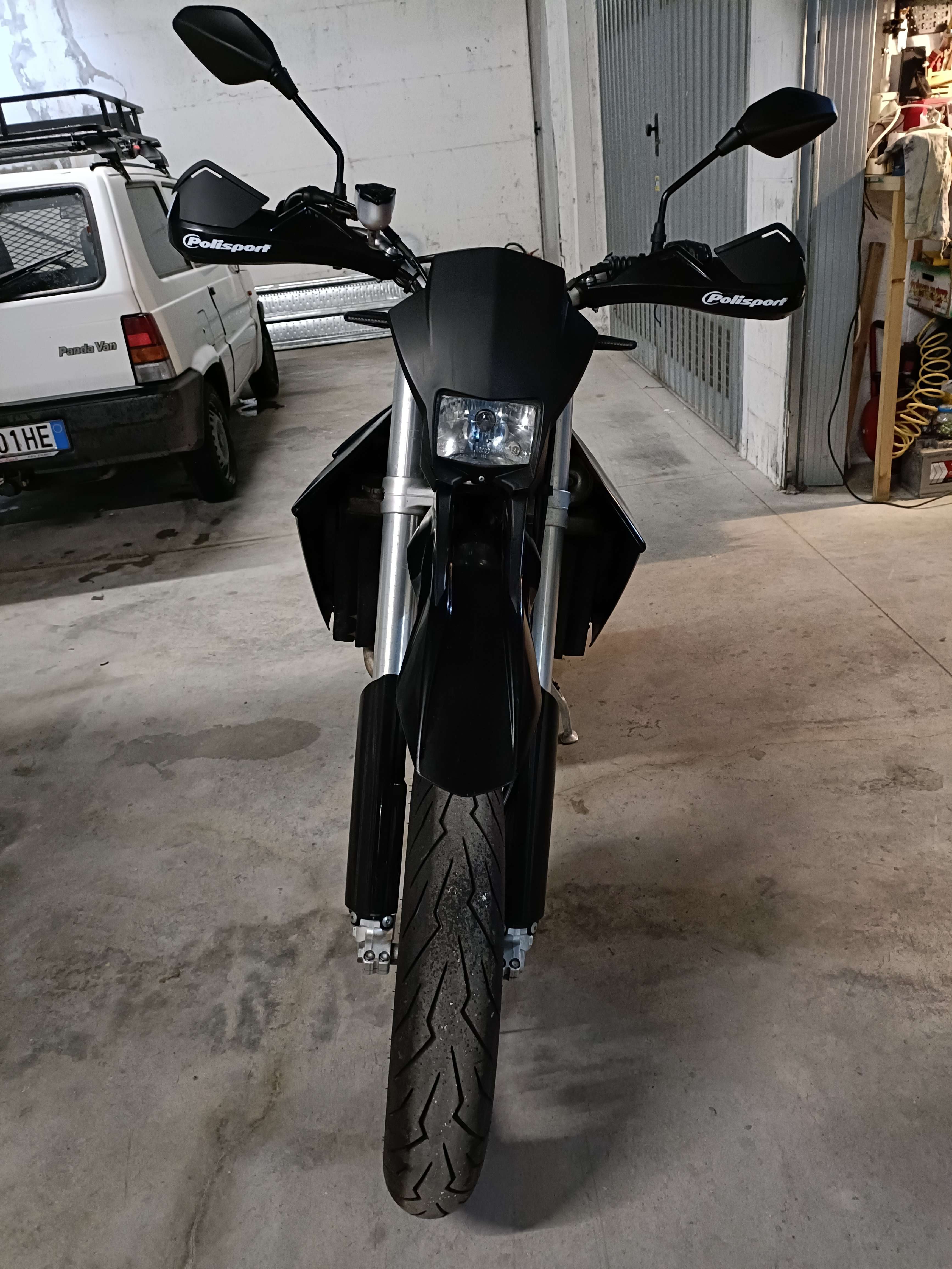 Aprilia SXV 550