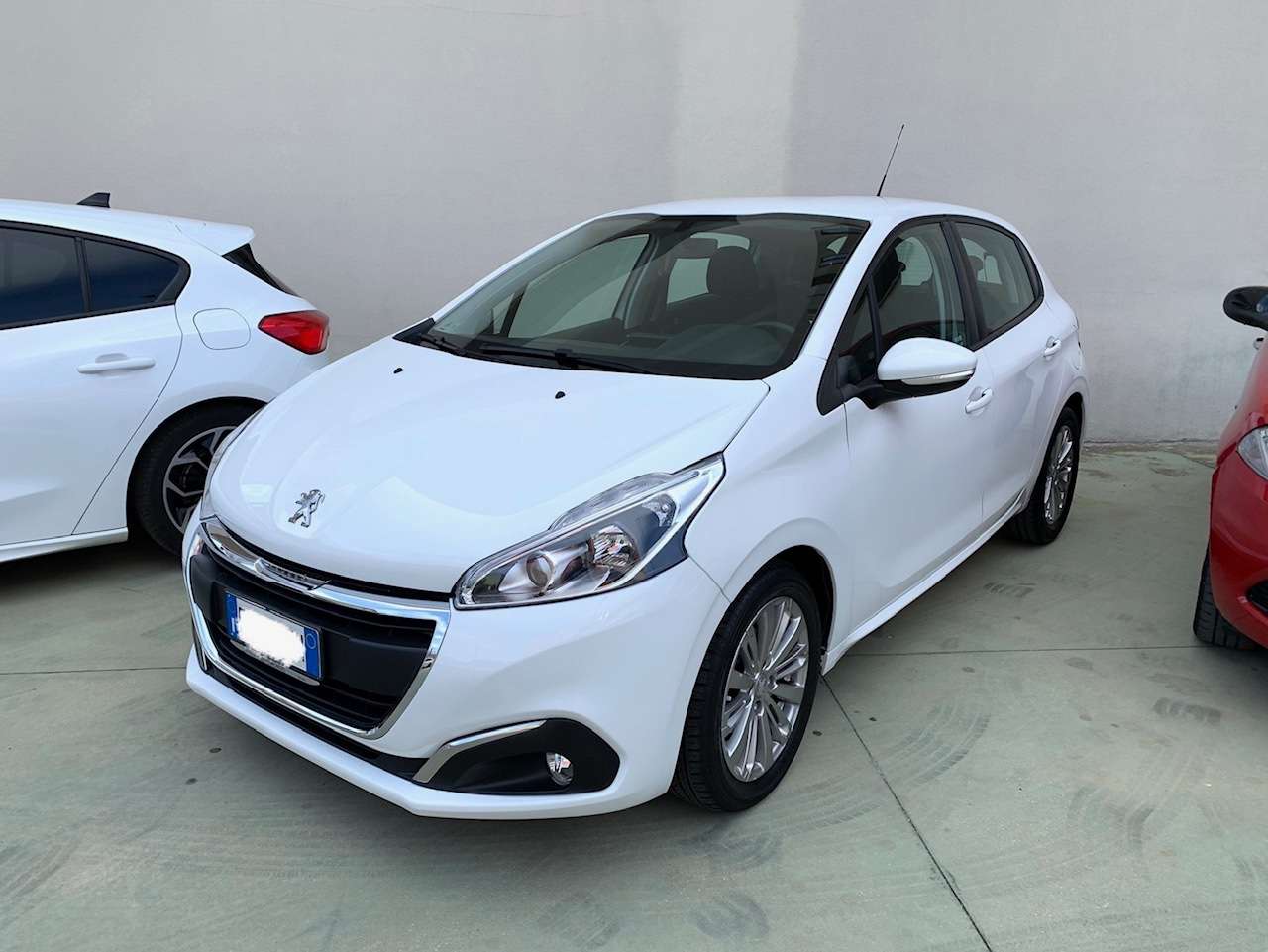 Peugeot 2085p 1.6 bluehdi Allure 75cv