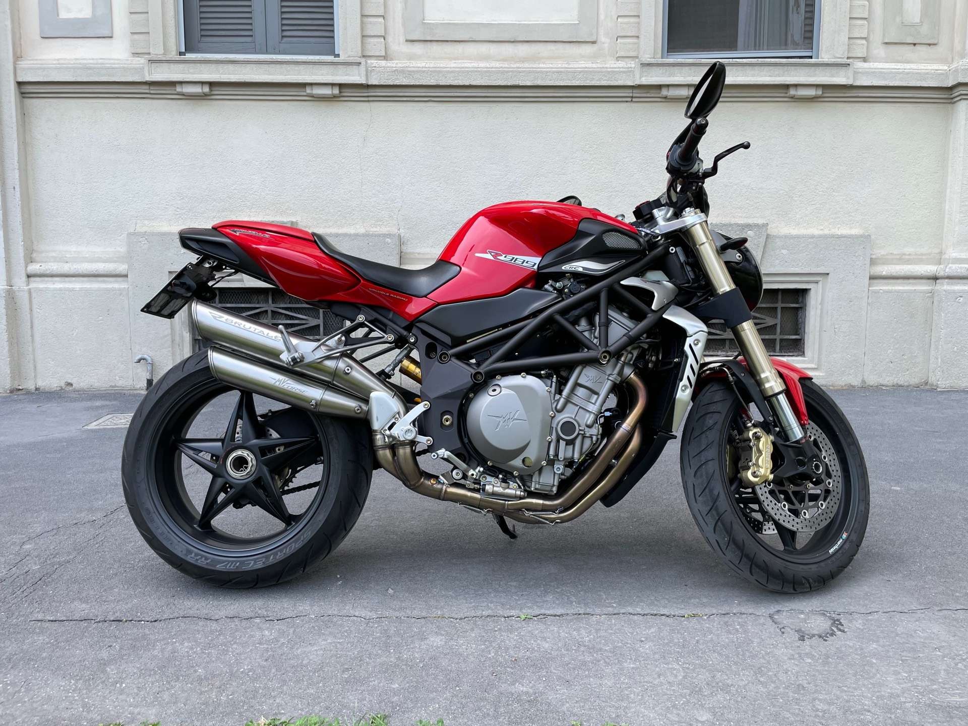 MV Agusta Brutale 989R