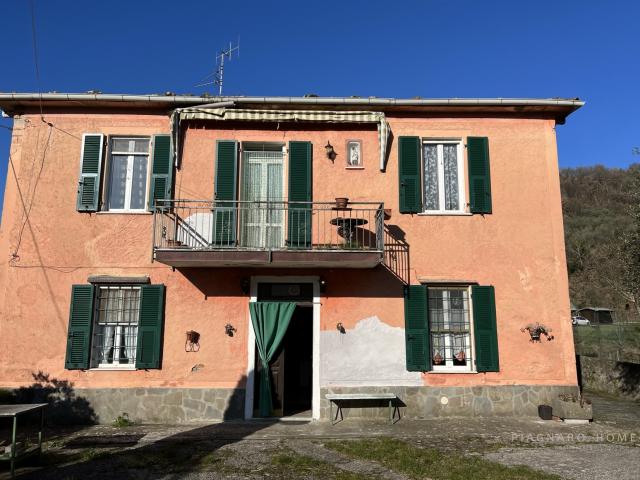 Casa indipendente con giardino