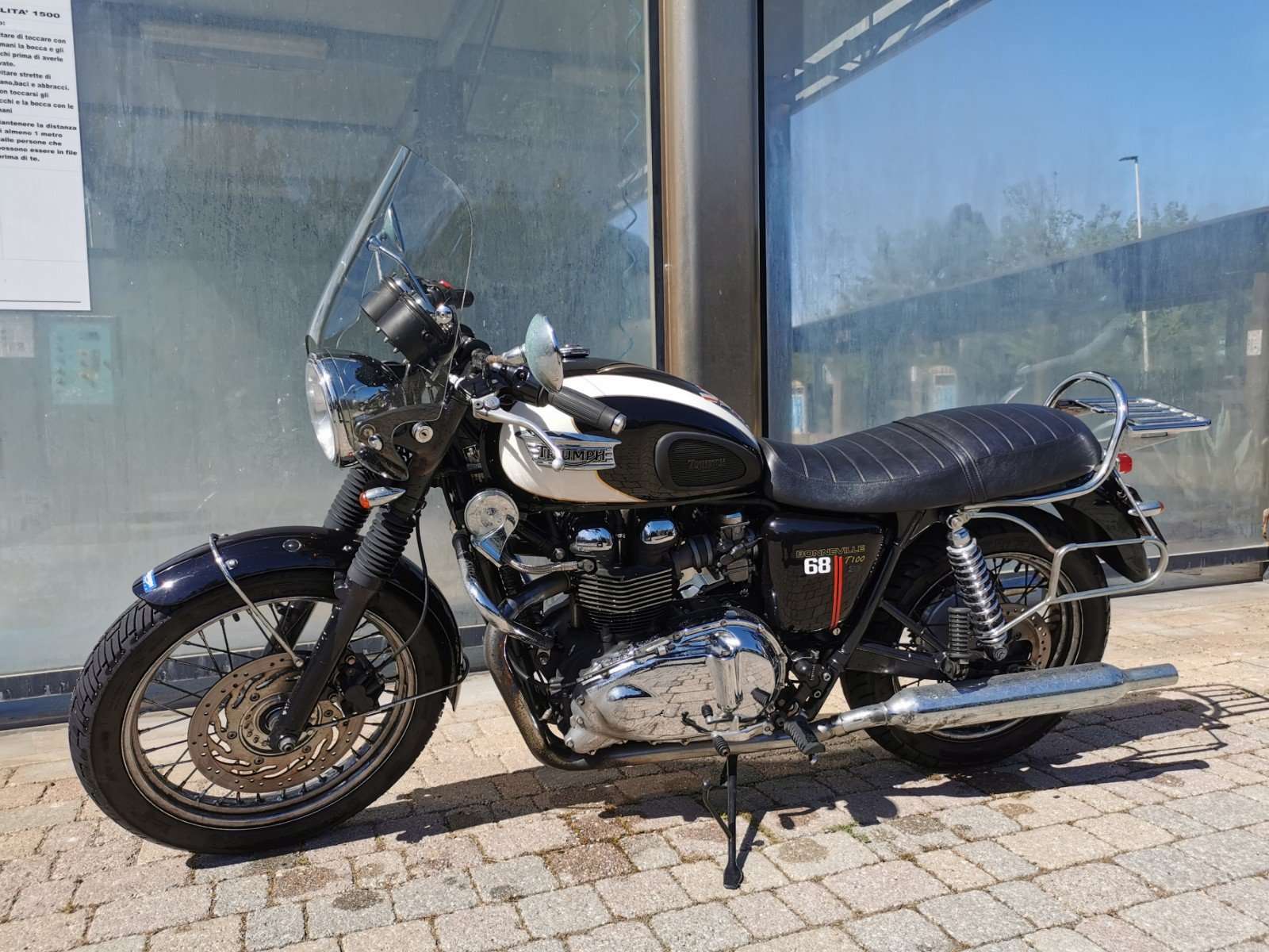 Triumph Bonneville T100