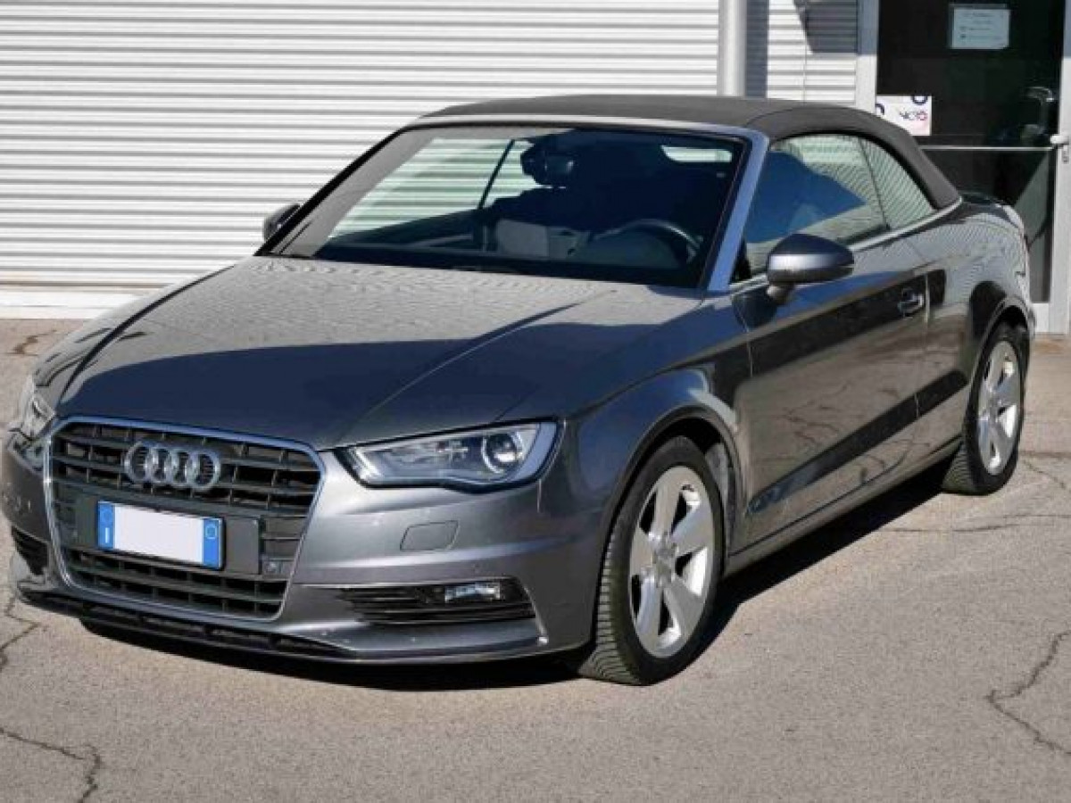 AUDI A3 3ª serie A3 Cabrio 2.0 TDI clean diesel S tronic Ambition