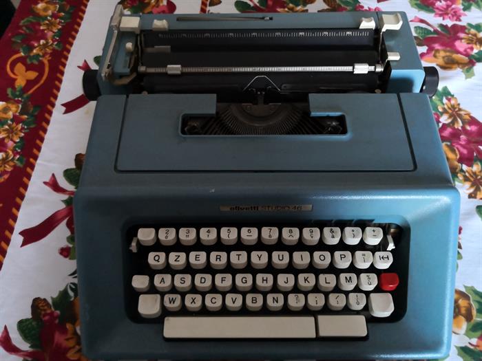 MACCHINA DA SCRIVERE VINTAGE OLIVETTI STUDIO 46