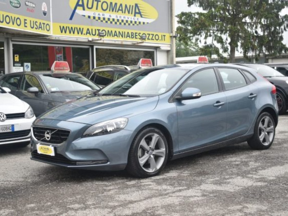 VOLVO V40 (2012-2020) V40 D2 1.6