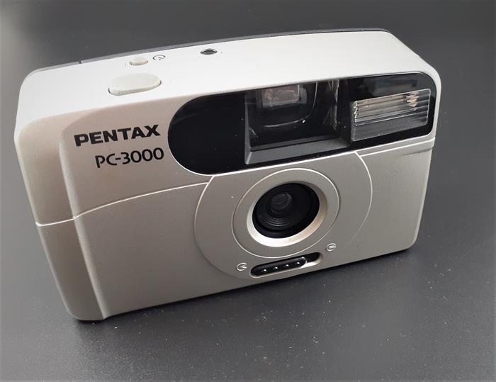 FOTOCAMERA COMPATTA 35MM PENTAX PC 3000 NEW OLD STOCK