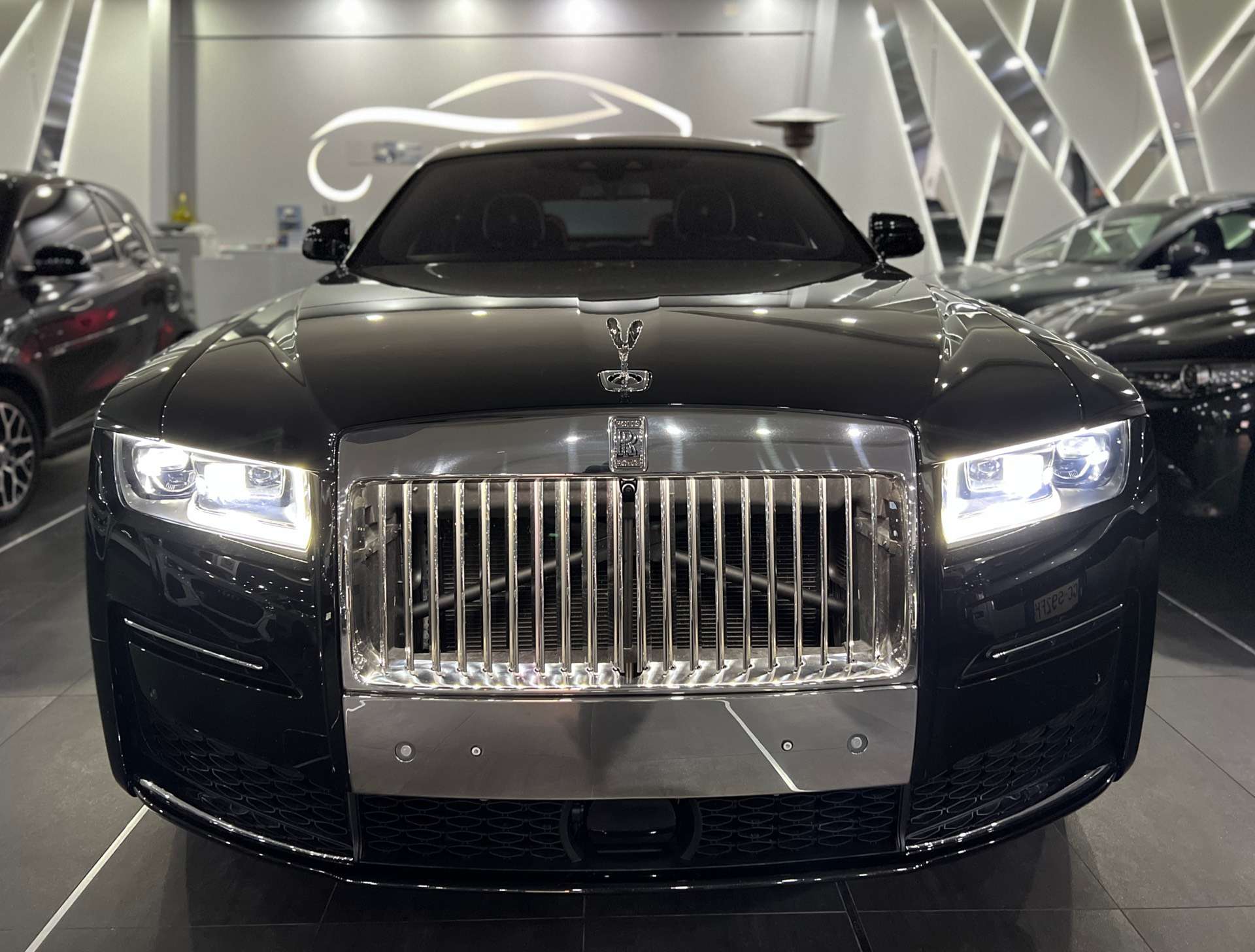 Rolls-Royce Ghostextented diamond sky