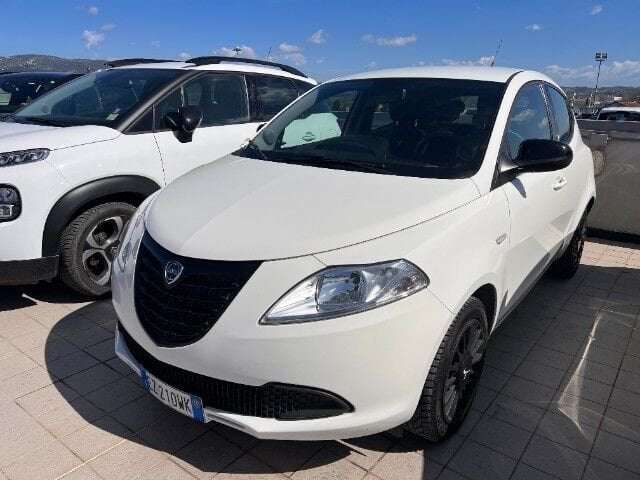 Lancia YpsilonYpsilon 1.2 69 CV 5 porte GPL Ecochic Elefantino