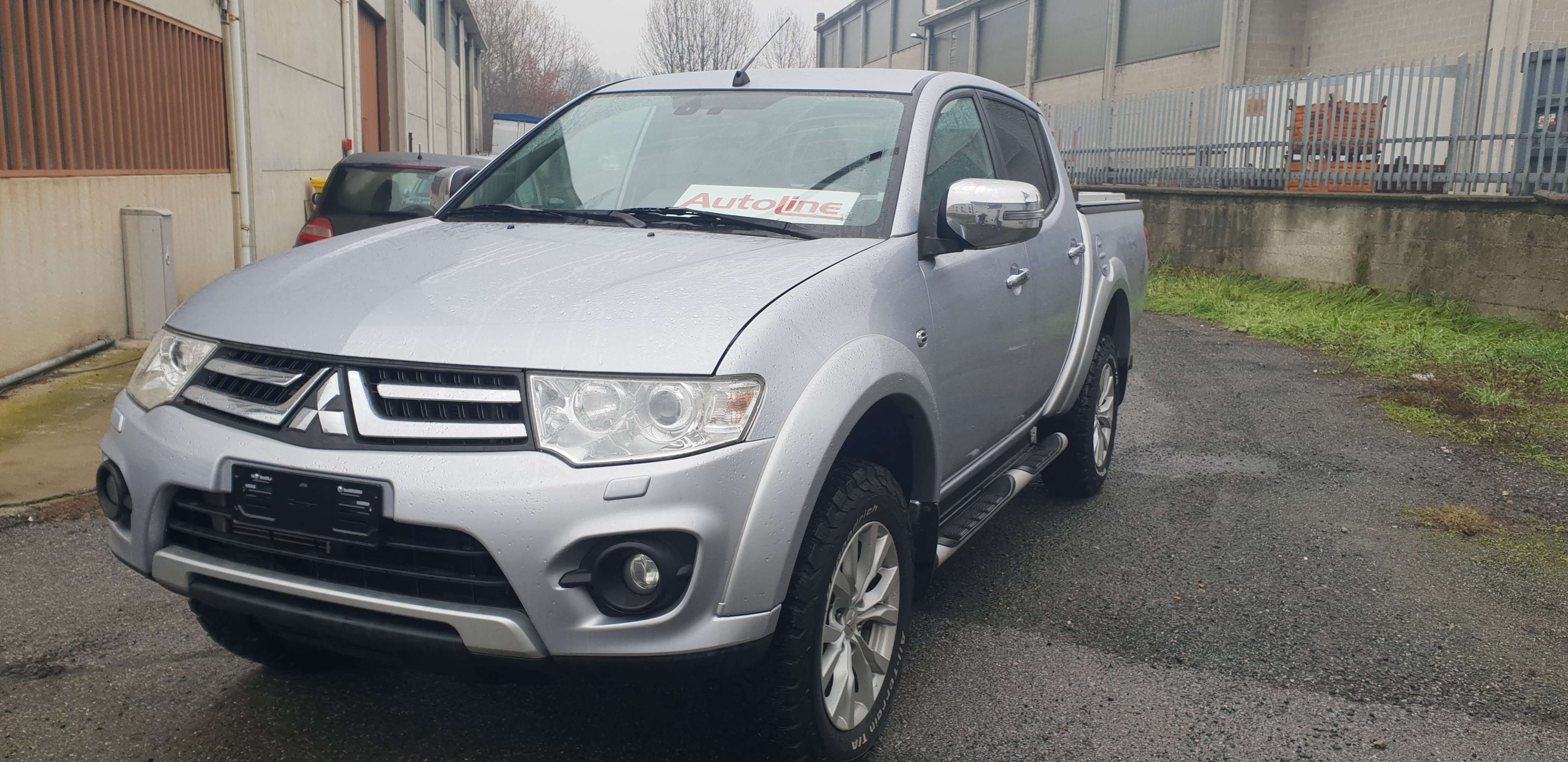 Mitsubishi L200d.cab 2.5 di-d Intense Plus Diamant Edition