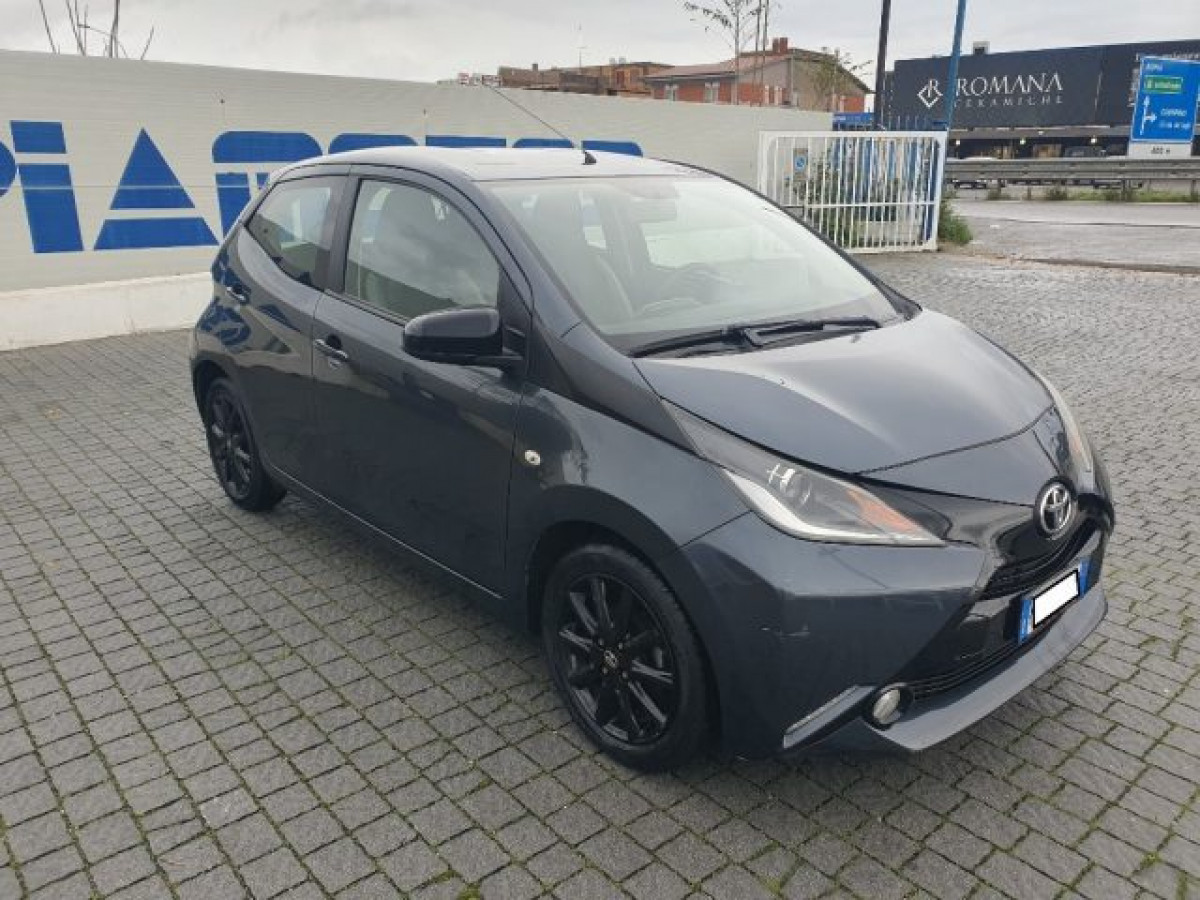 TOYOTA Aygo 2ª serie Aygo 1.0 VVT-i 69 CV 5 porte x-cite