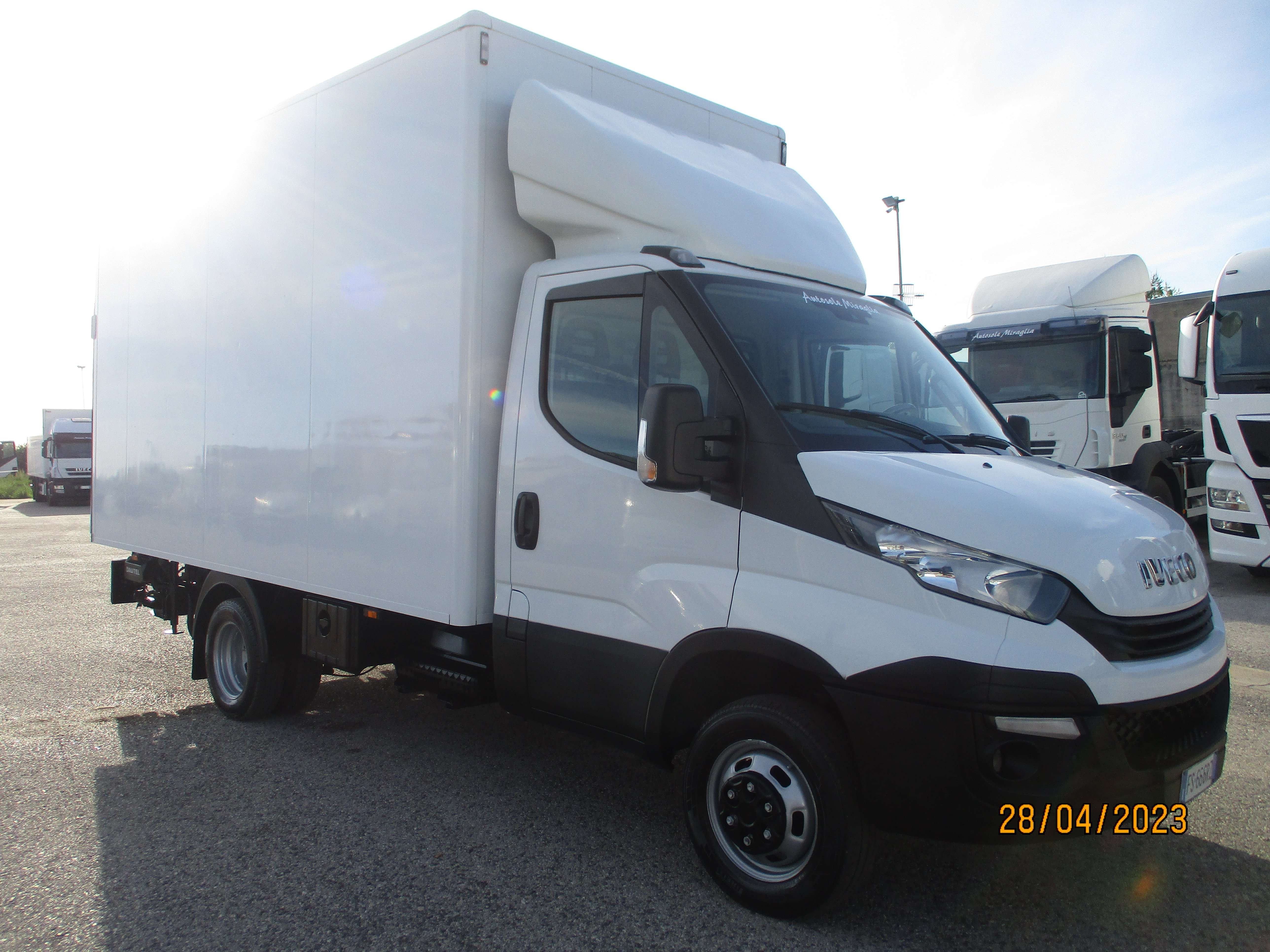 Iveco Daily35 C 15 3000 150CV E6 FURGONE 4.40 +SPONDA DA 10Q