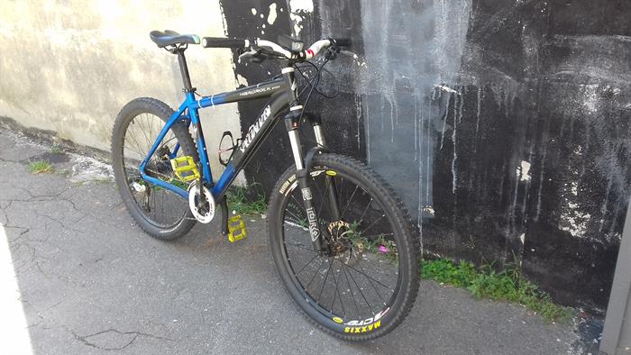 SPECIALIZED TAGLIA M 26X2,40