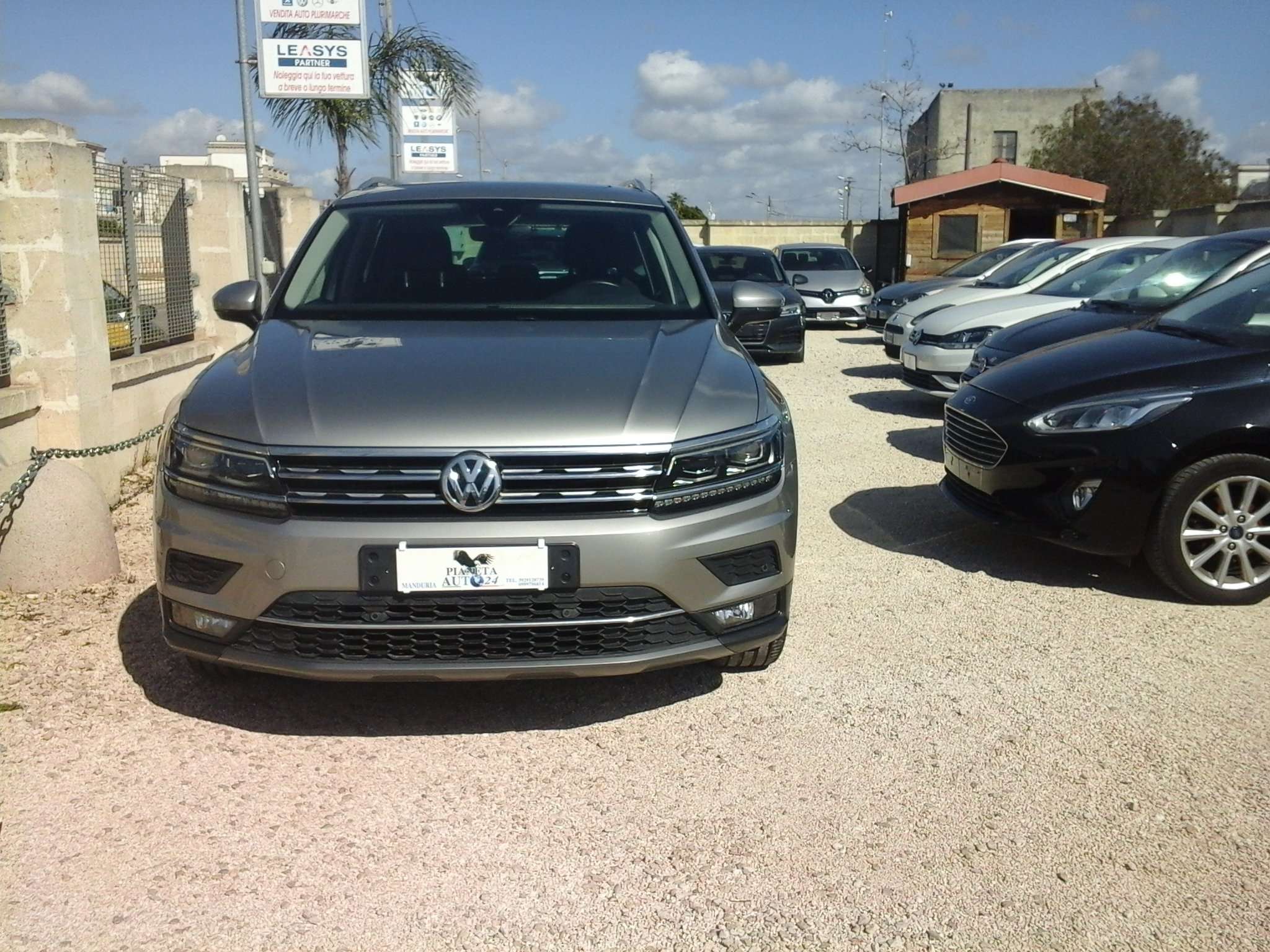 Volkswagen Tiguan2.0 tdi CARAT TAGLIANDI VW xeno tetto navy rcam