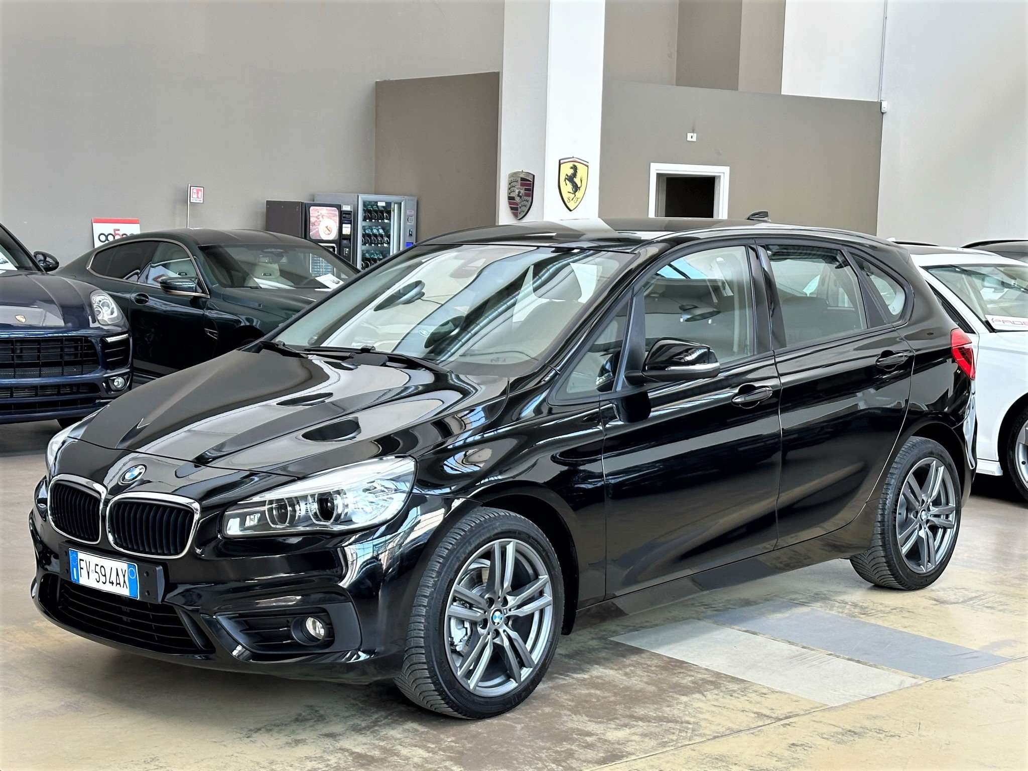 BMW 218d Active Tourer Advantage - 18" - LED - Navi