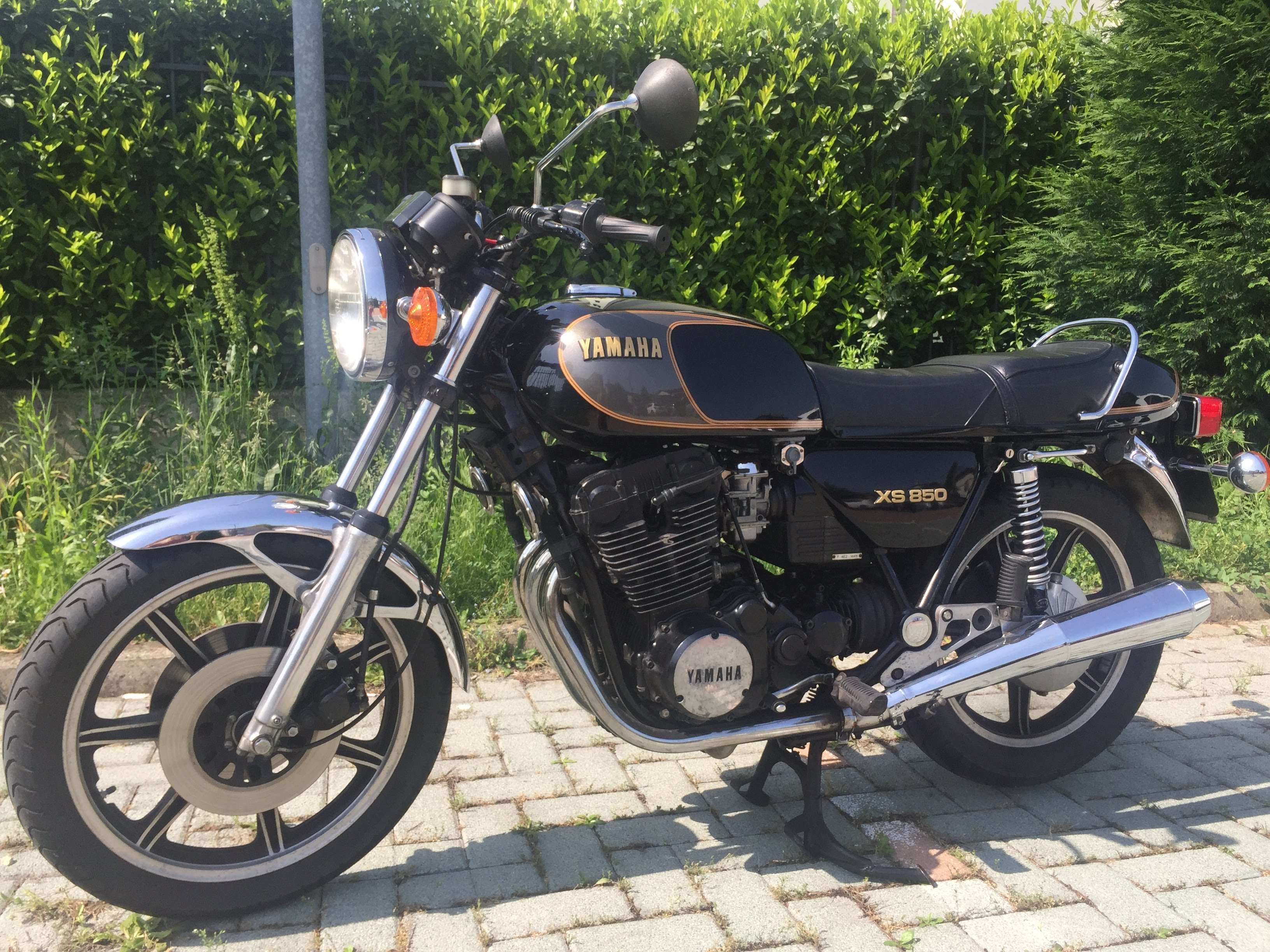 Yamaha XS 850triple