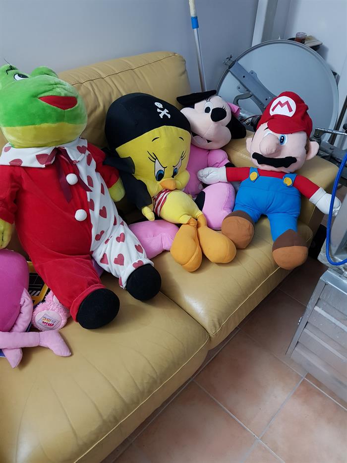 PELUCHES