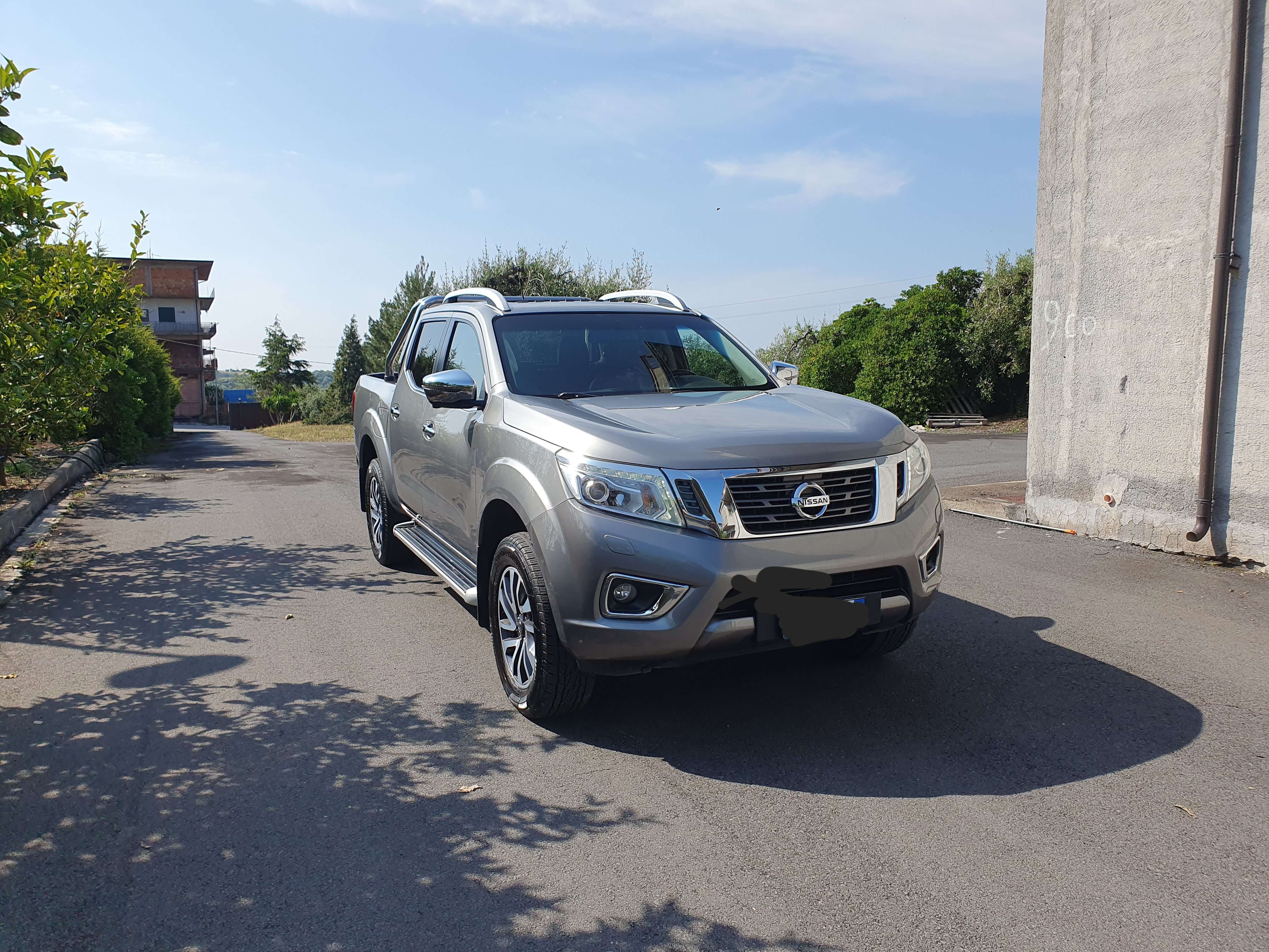 Nissan NavaraNavara 2.3 dci d.cab Tekna 4wd 190cv E6