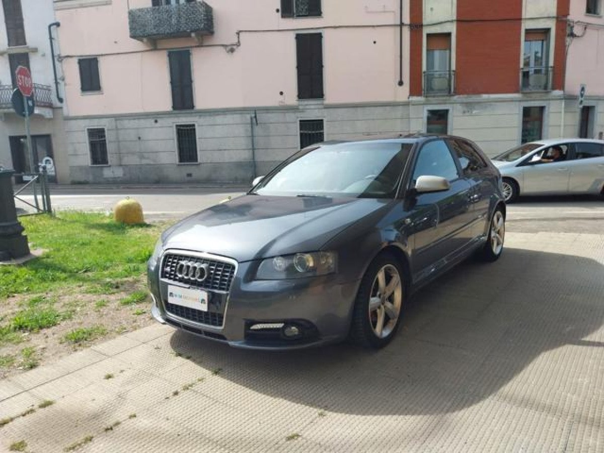 AUDI A3 2ª serie A3 2.0 TDI F.AP. Attraction