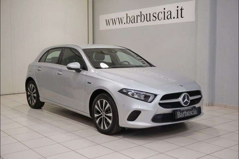 Mercedes-Benz A 250(W177) A 250 e Automatic EQ-Power Business Extra