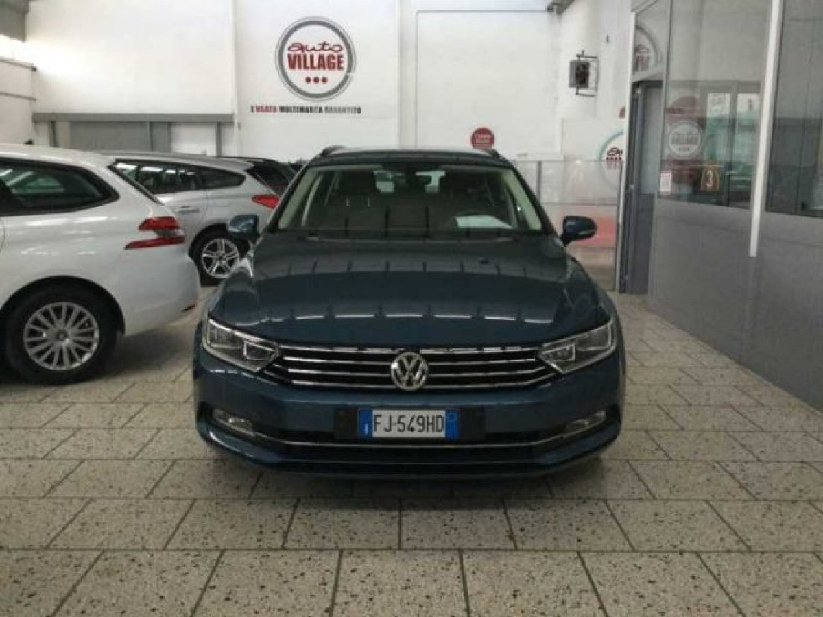 VOLKSWAGEN Passat 8ª serie Passat Variant 2.0 TDI Business BlueMotion Tech.