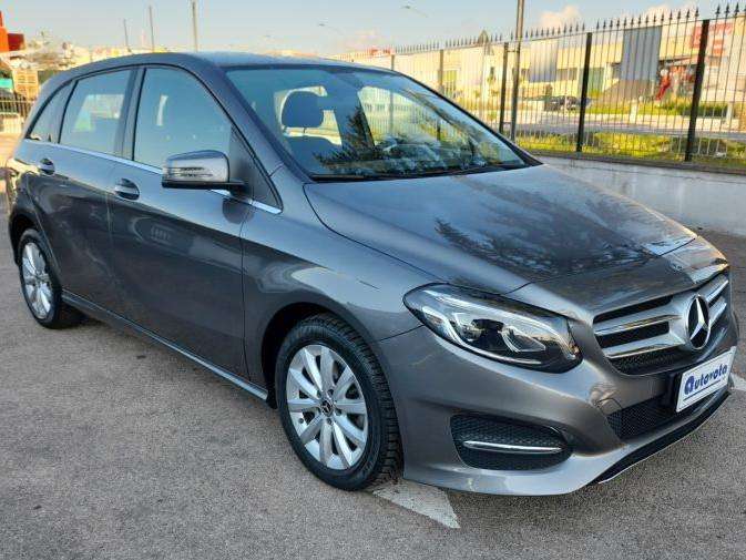 Mercedes-Benz B 180B 180 d Automatic Business