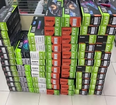 GEFORCE RTX 3090, RTX 3080, 3080 Ti, RTX 3070, 3070 Ti, RX 6900 XT, 6800, 6700