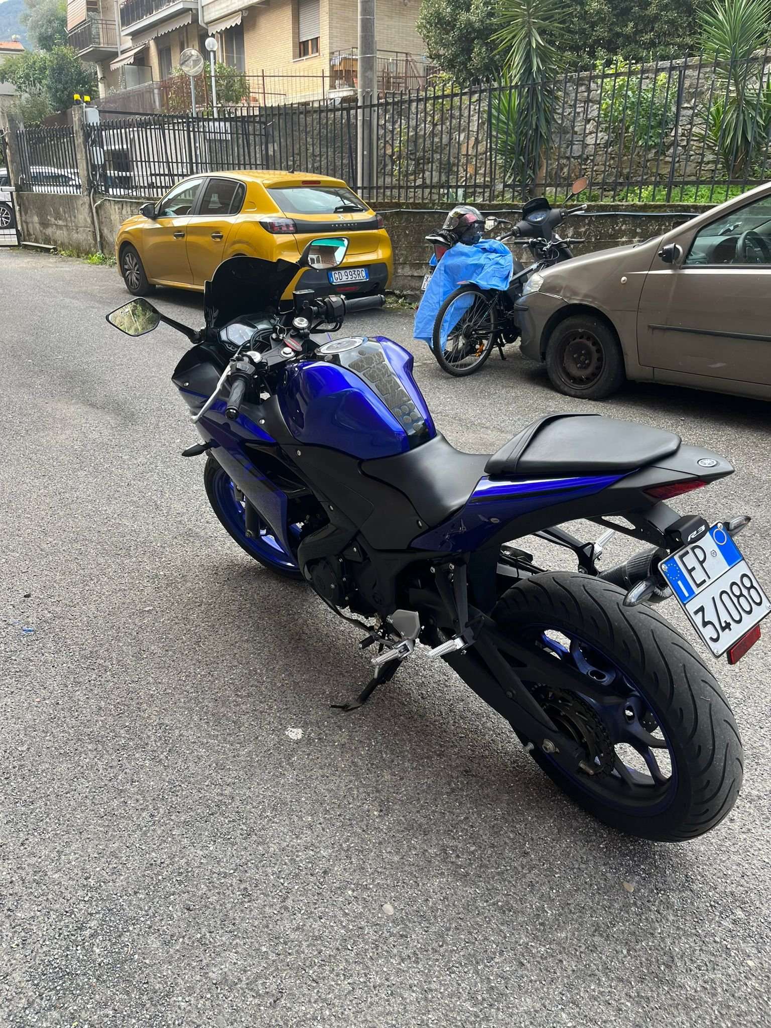 Yamaha YZF-R3abs