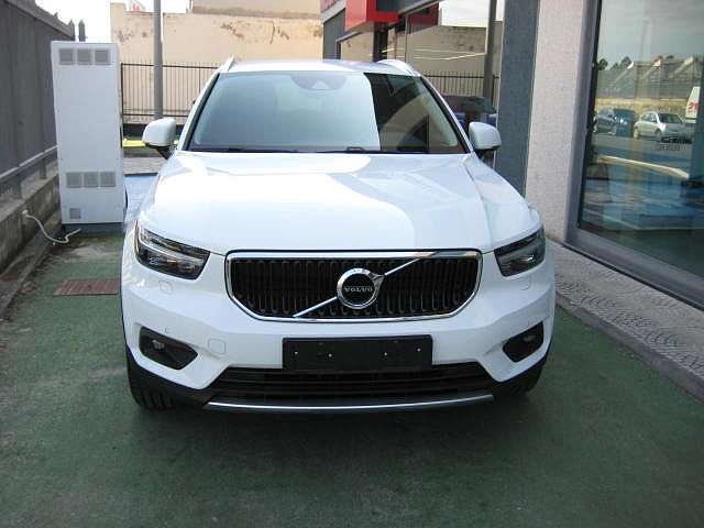 Volvo XC40XC40 Momentum Advanced, D3 AWD diesel aut, 150 hp/