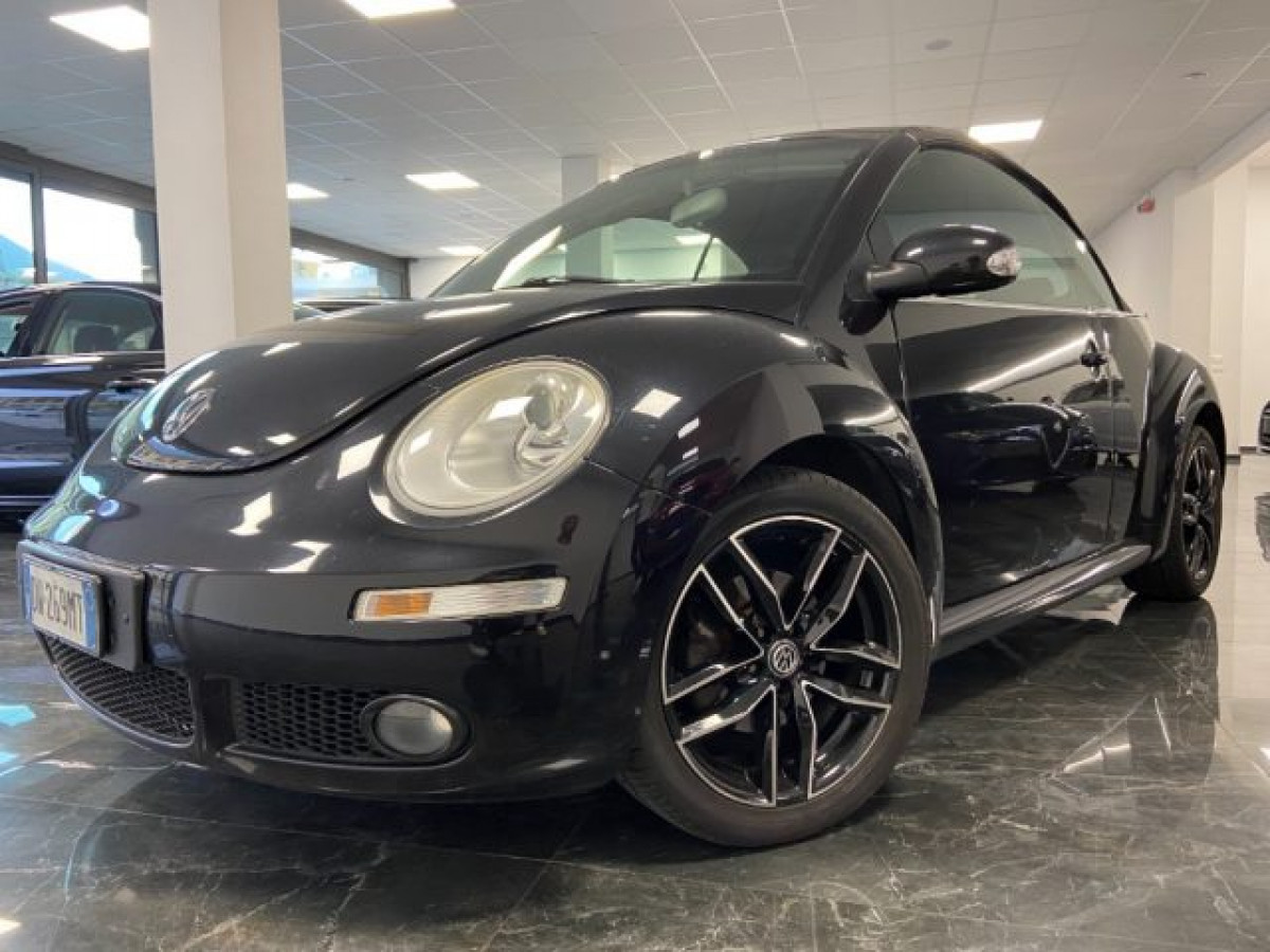 VOLKSWAGEN New Beetle 1.6 Cabrio