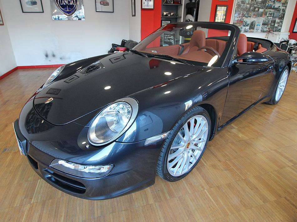 Porsche 997911 Carrera S Cabrio manuale-32000 km-first paint