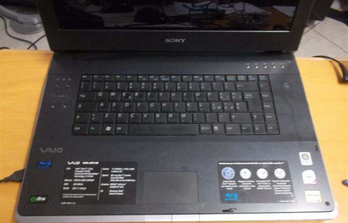 NOTEBOOK SONY VAIO 17' VGN-AR31E