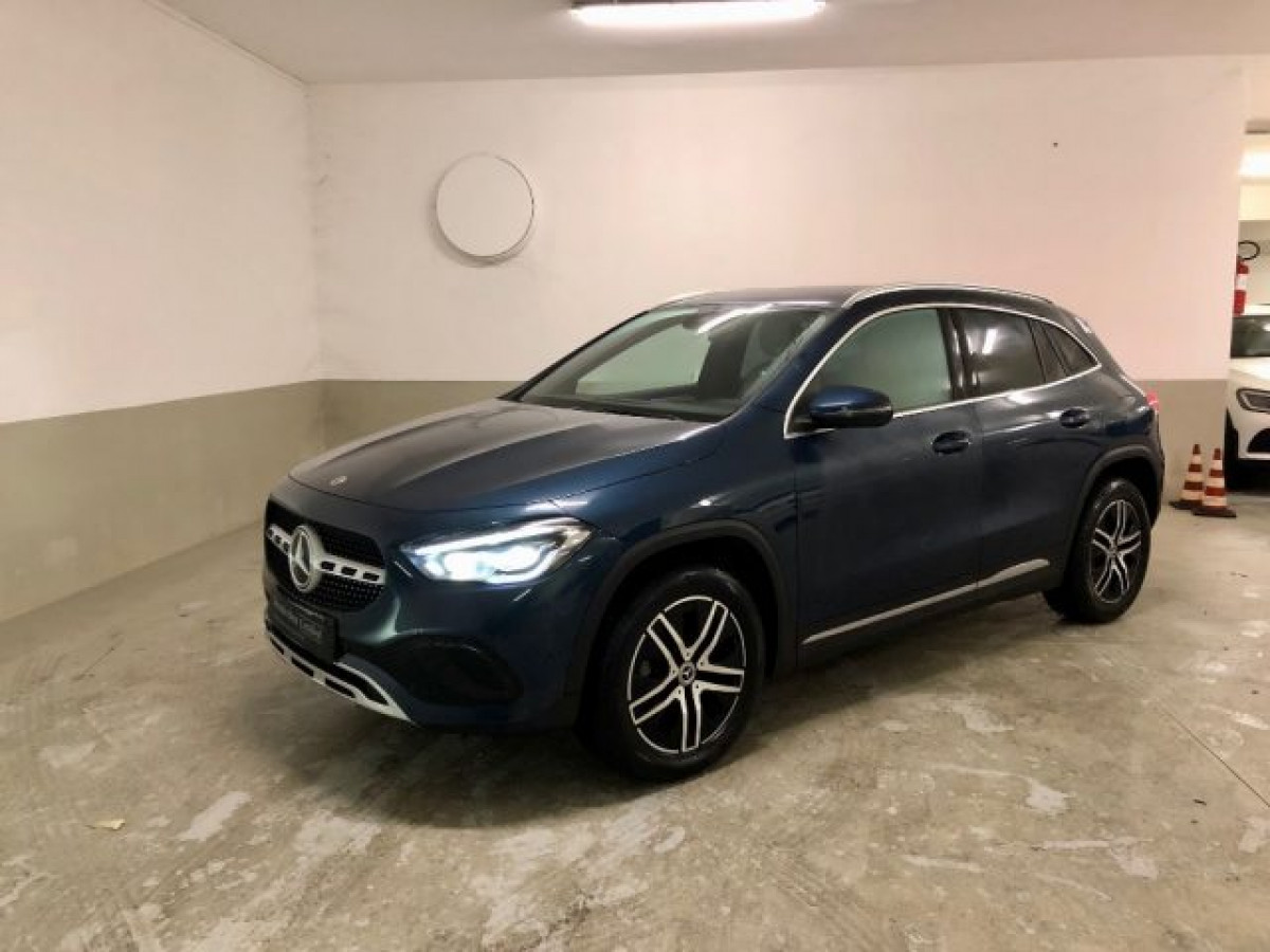 MERCEDES GLA (H247) GLA 200 d Automatic Sport Plus