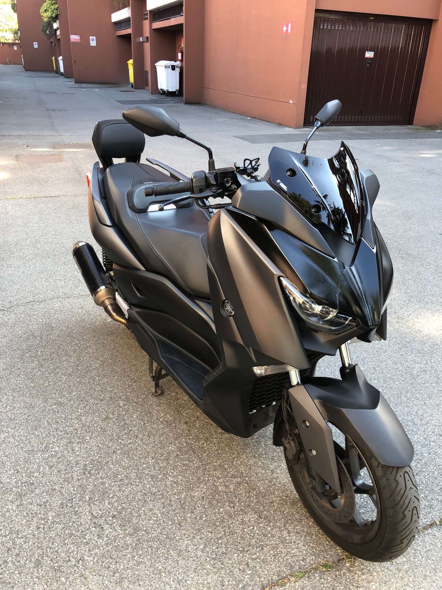 Yamaha X-Max 125