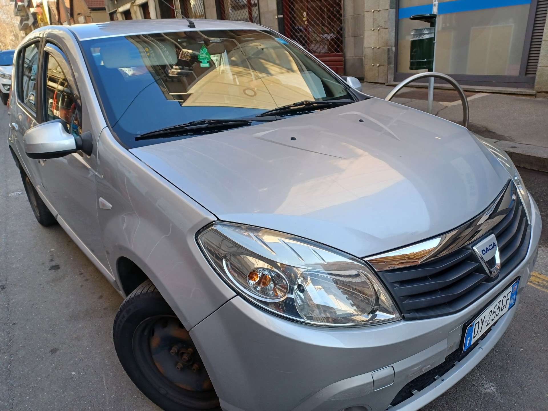 Dacia Sandero1.2 16v Laureate