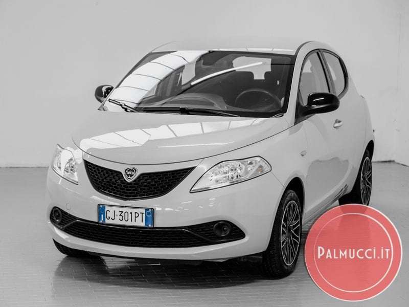 Lancia Ypsilon1.2 69 CV 5 porte S&S Gold