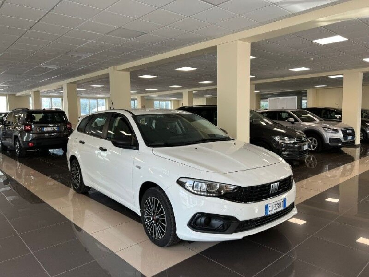 FIAT Tipo (2015-->) Tipo 1.3 Mjt S&S SW City Life