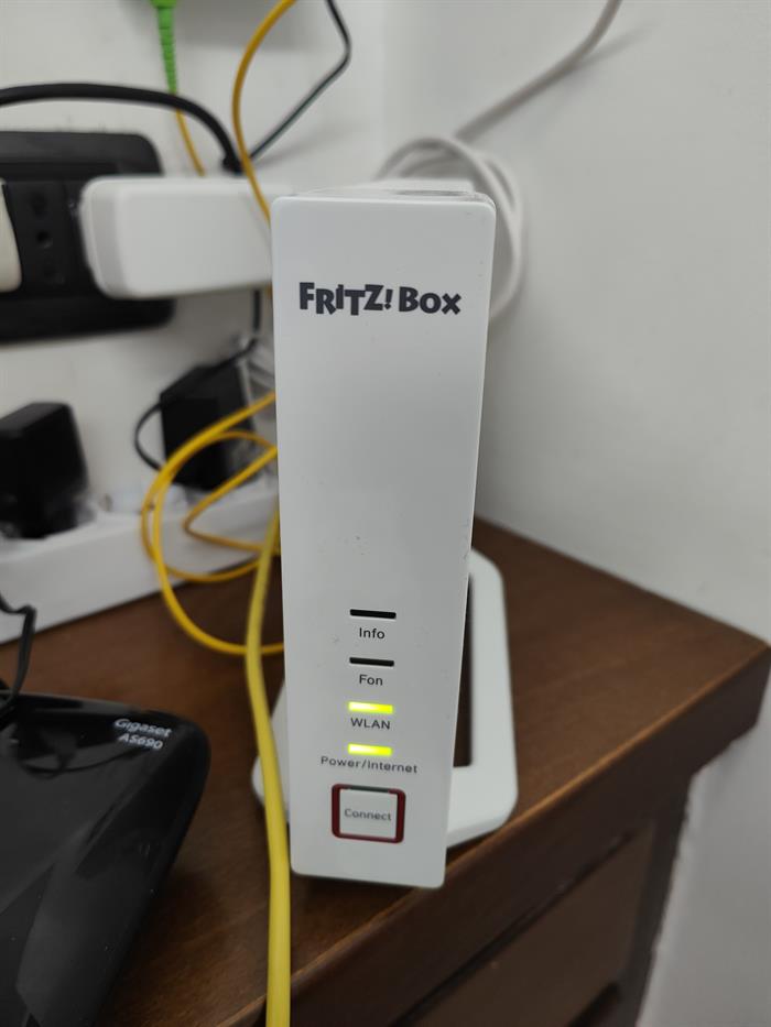 ROUTER FRITZ BOX 4060