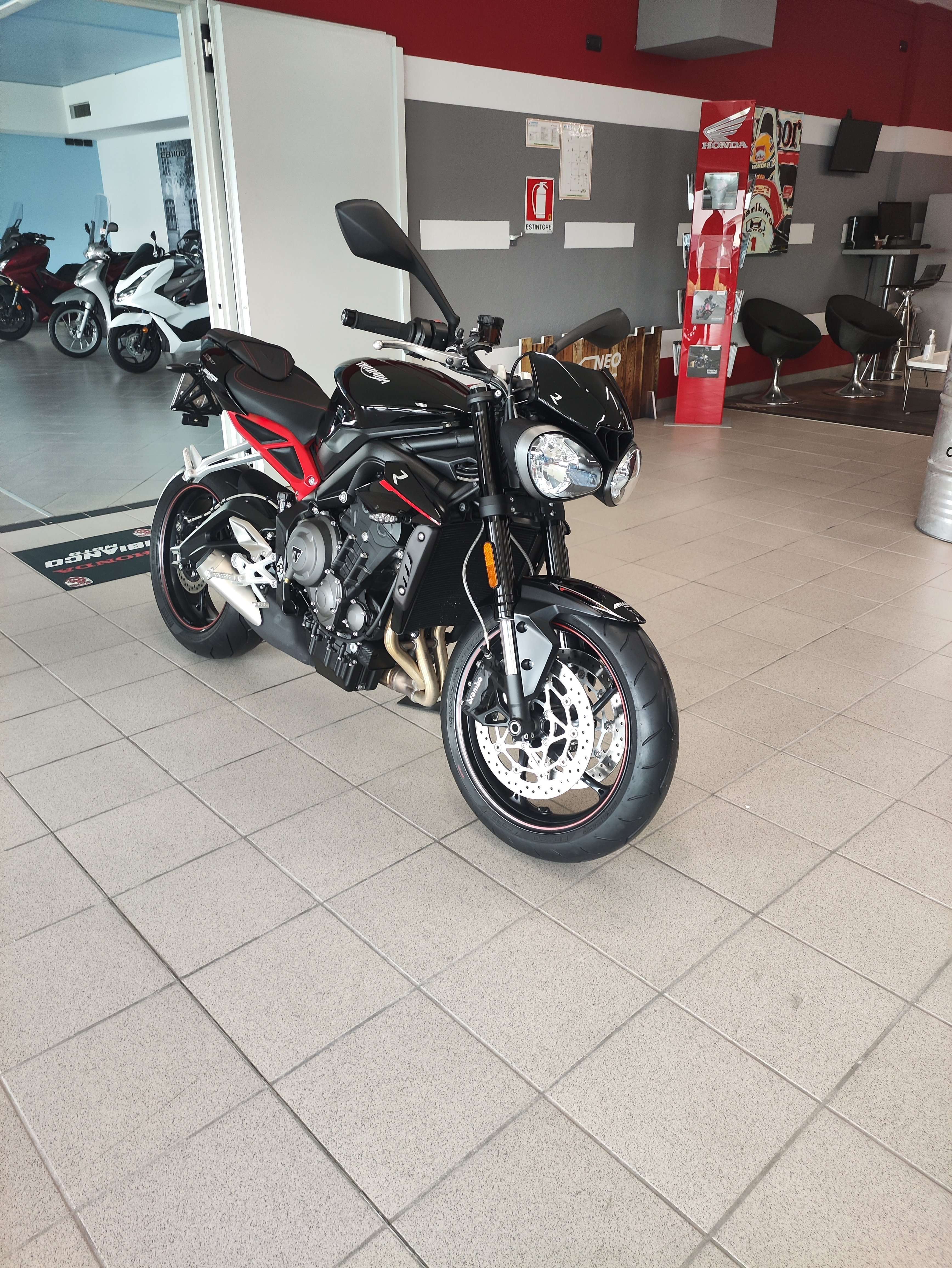 Triumph Speed Triple R765 ABS