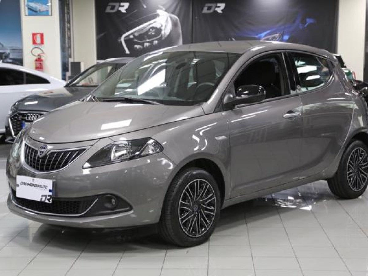 LANCIA Ypsilon 3ª serie Ypsilon 1.0 FireFly 5 porte S&S Hybrid Ecochic Gold