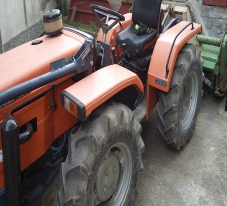 Trattore A.carraro 4300 con fresa