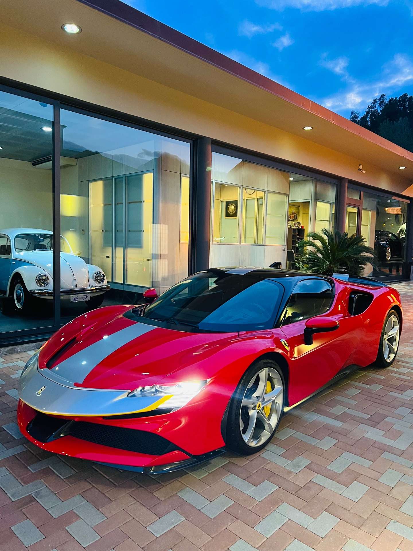 Ferrari SF90 SpiderSF90 STRADALE COUPÈ