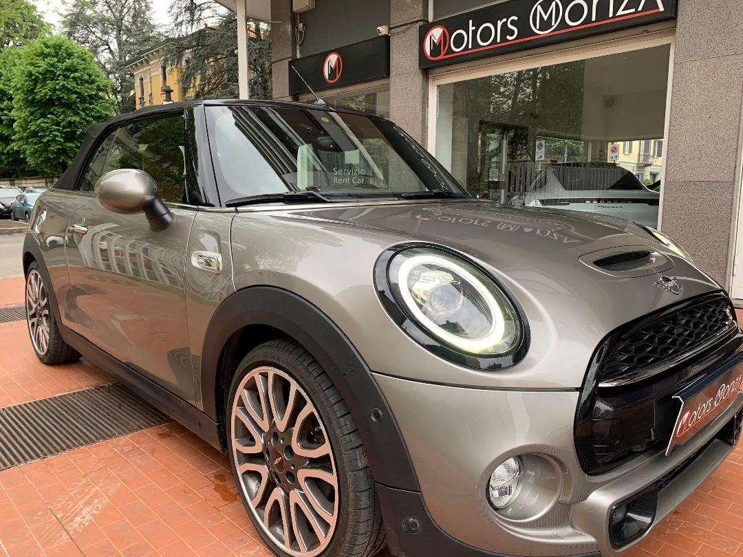 MINI Cooper SD Cabrio2.0 Hype auto-unico pro.- automatica-fari led- jcw